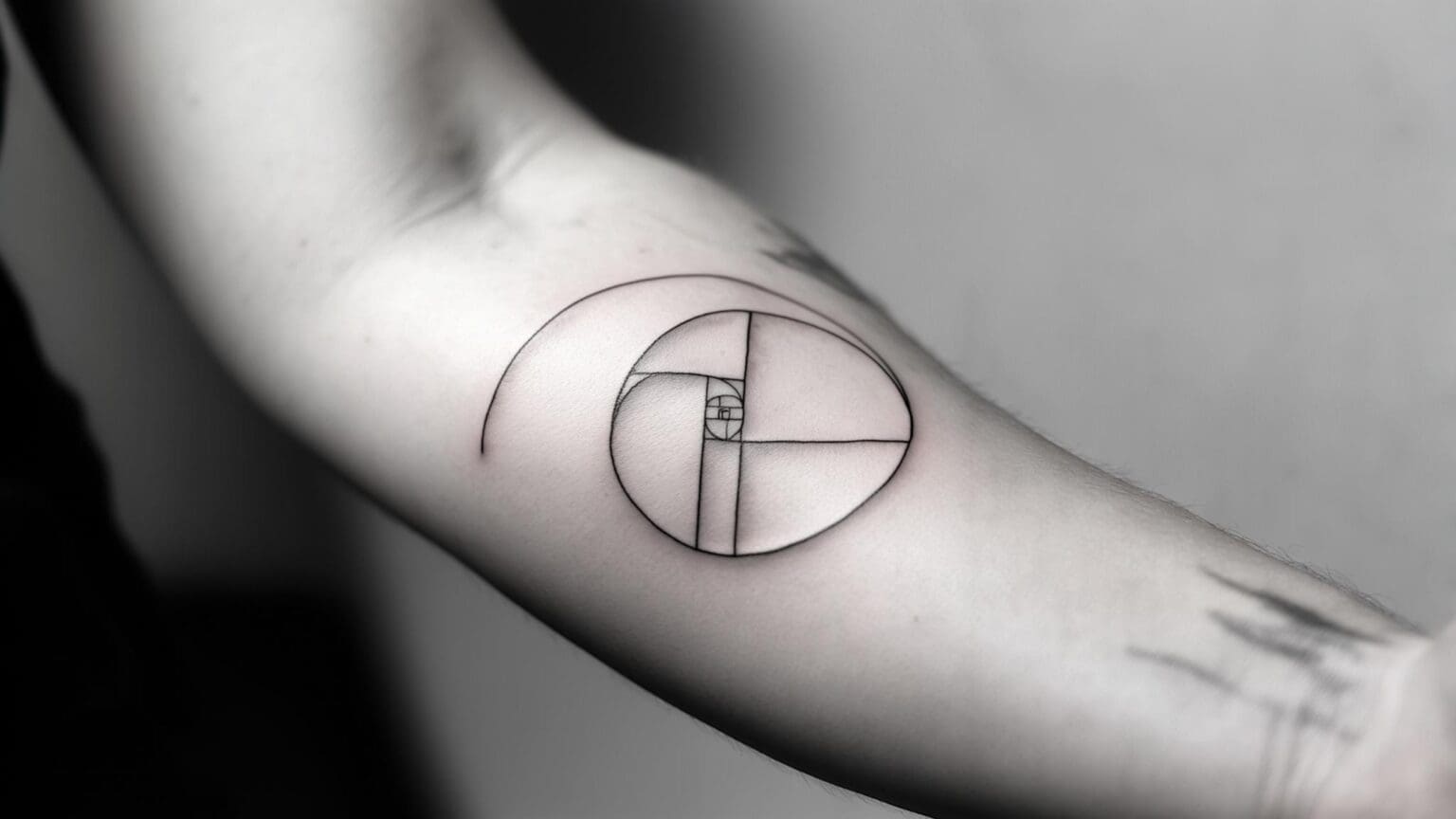 25 Stunning Fibonacci Tattoo Designs | Tattoo Generator IQ